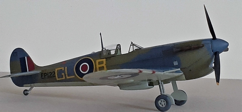 Supermarine Spitfire Mk.Vb Trop, Eduard Bausätze 1:48 von Emanuel Cristina