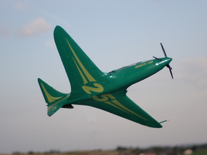 Bugatti 100 „Racer“, Special Hobby 1:72 von Thomas Brückelt