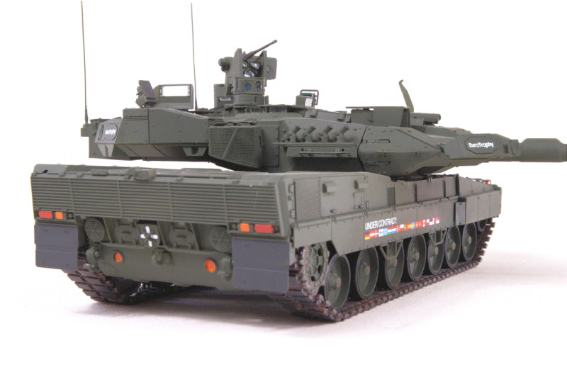 Leopard 2A8, Amusing Hobby 1:35 von Dietmar Ehret