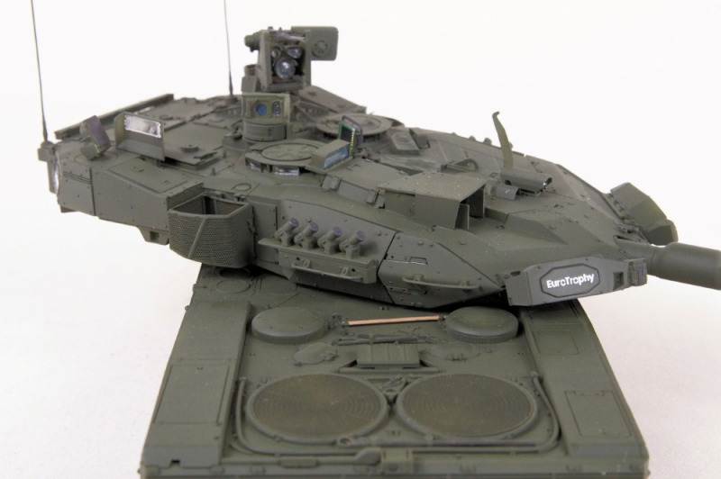 Leopard 2A8, Amusing Hobby 1:35 von Dietmar Ehret
