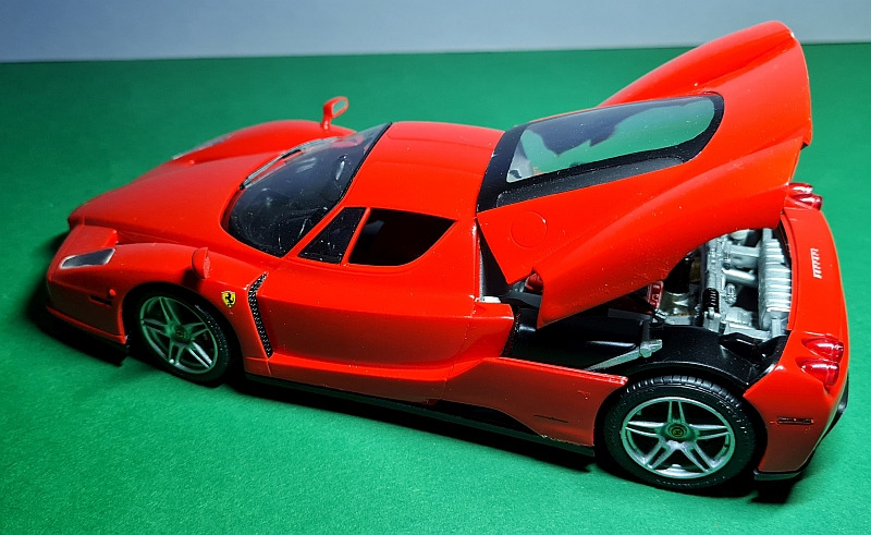 Ferrari Enzo, Revell 1:24 von Michael Töpfer