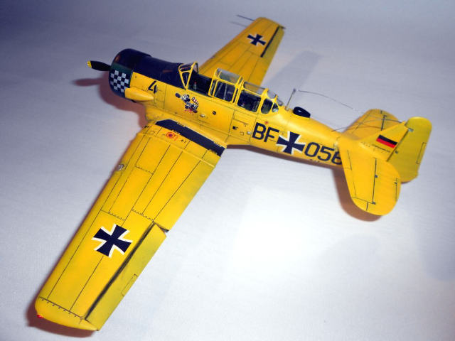 North American Harvard Mk.IV, Heller 1:48 von Peter Schubert
