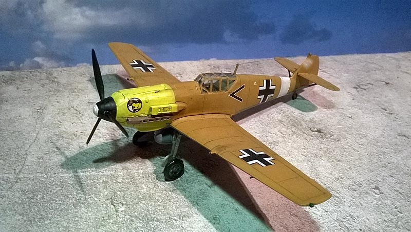 Messerschmitt Bf 109 E-4/7 Trop, HobbyBoss 1:72 von Daniel Stihler