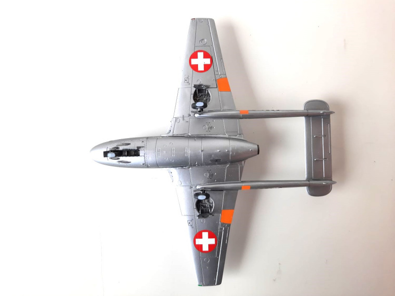 De Havilland DH.115 Vampire Mk.55, Airfix 1:72 von Rolf Ehrat