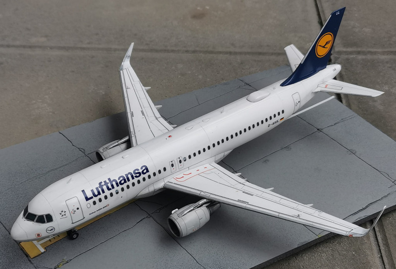 Airbus A320-214, Revell 1:144 von Patrick Kirchesch