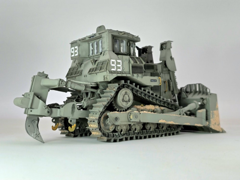 Caterpillar Bulldozer D9R, Meng Model 1:35 von Axel Grundmann
