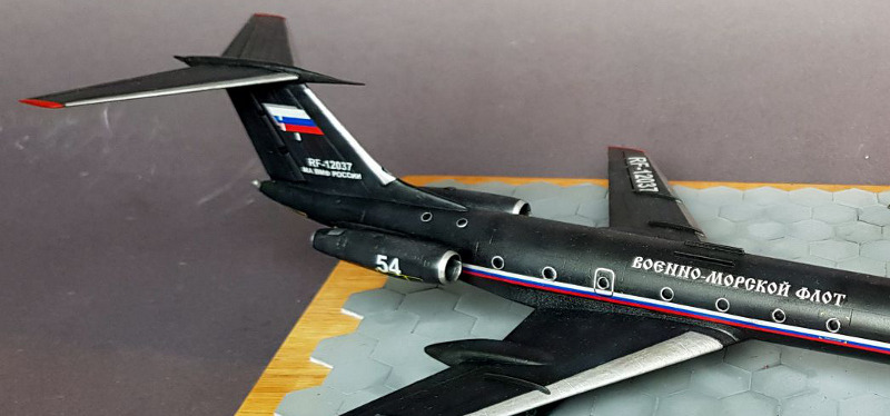 Tupolev Tu-134UBL, Zvezda 1:144 von Sebastian Nemitz