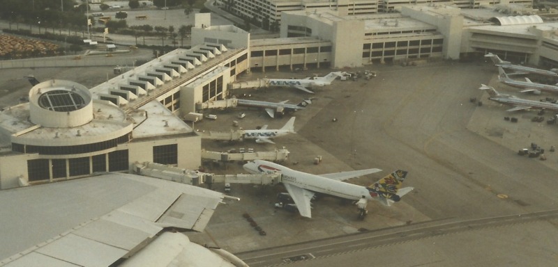 Boeing 727, Doyusha 1:100 von Wolfgang Warnholtz