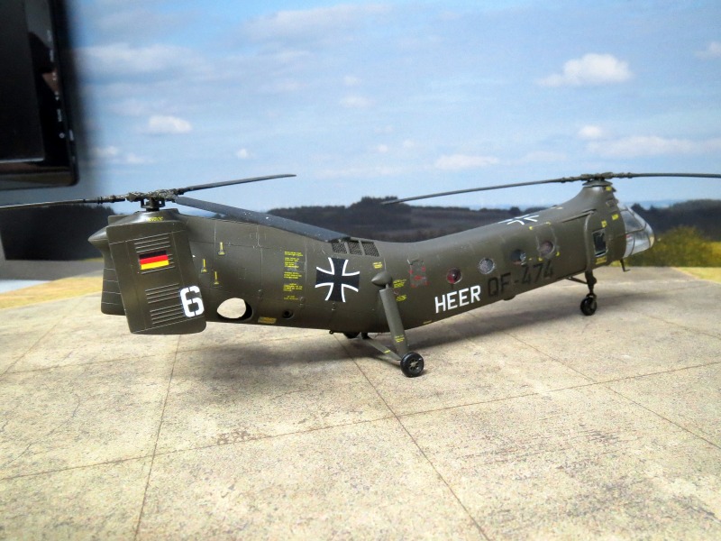 Piasecki H-21 „Workhorse“, Italeri 1:72 von Franz Felzen