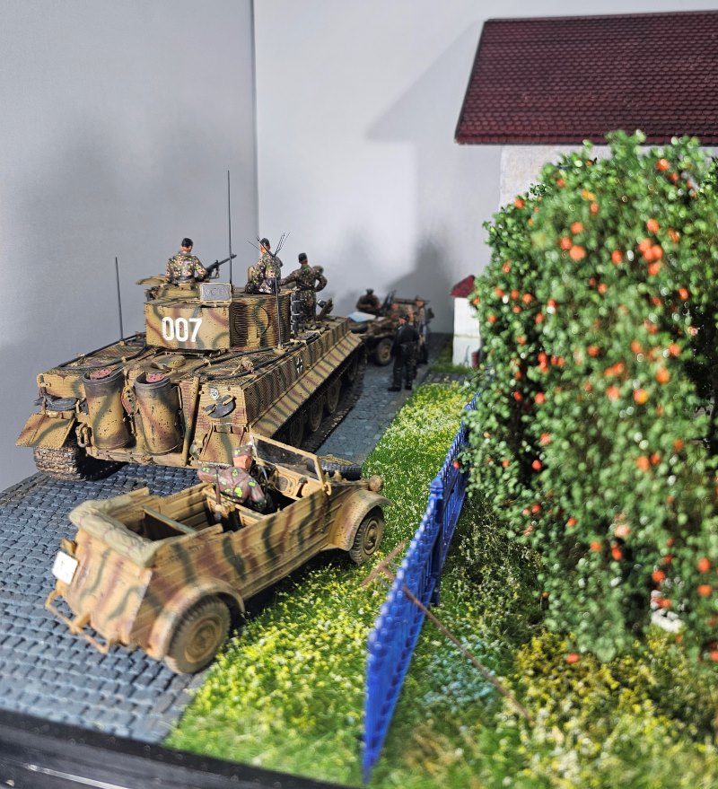 Panzerkampfwagen VI Tiger I, verschiedene Hersteller 1:35 von Michael ...