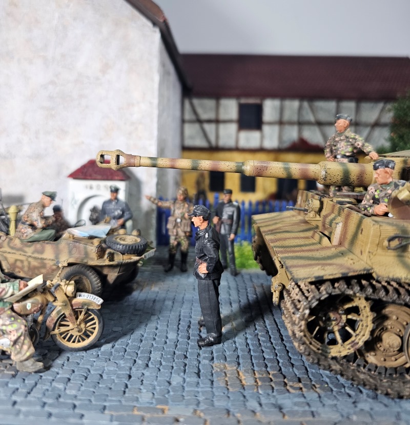 Panzerkampfwagen VI Tiger I, verschiedene Hersteller 1:35 von Michael ...