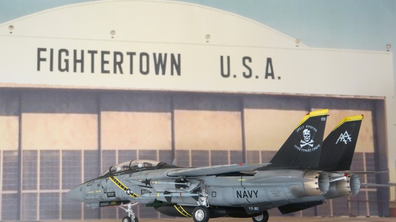 Grumman F-14B Bombcat, Trumpeter 1:32 von Francis Schimpf