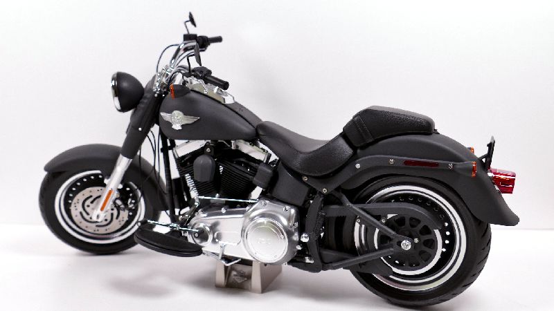 Harley-Davidson FLSTFB Fat Boy Lo, Tamiya 1:6 von Hans Jürgen Epp