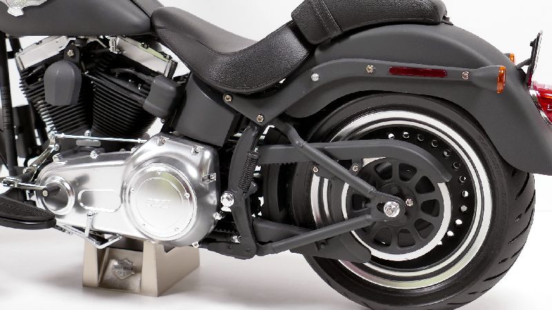 Harley-Davidson FLSTFB Fat Boy Lo, Tamiya 1:6 von Hans Jürgen Epp