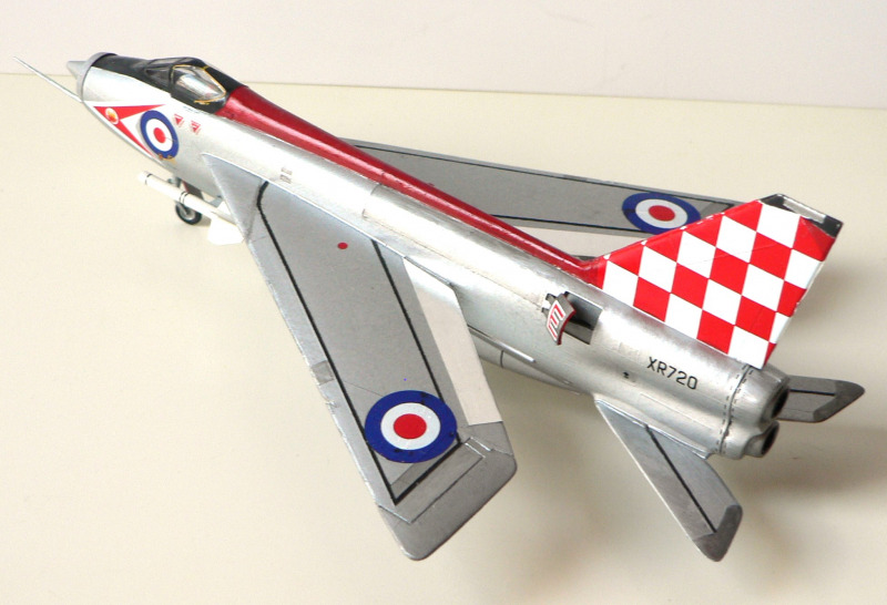 BAC Lightning F.3, Airfix 1:72 von Bruno Schilli