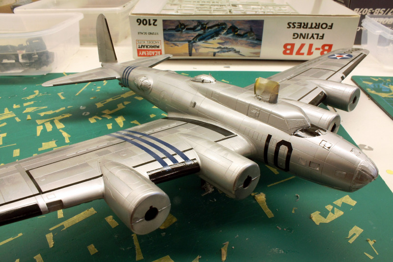 Boeing B-17B Flying Fortress, Academy 1:72 von Roland Sachsenhofer