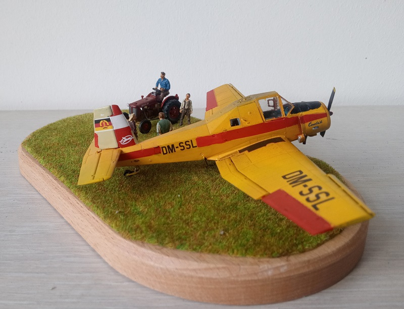 Let Z-37A Cmelak, Eduard Bausätze 1:72 von Volker Decker