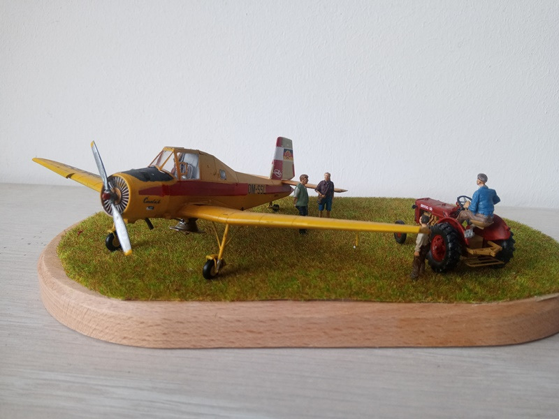 Let Z-37A Cmelak, Eduard Bausätze 1:72 von Volker Decker