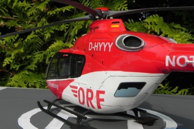 Eurocopter EC-135, Revell 1:32 von Steffen Tittmann