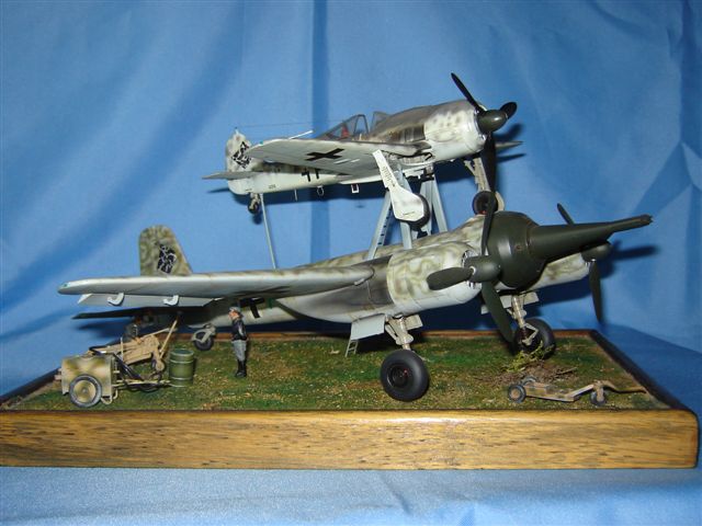 Mistel 2, Ju-88 G-1 und Fw 190 F-8, Dragon 1:48 von Herbert Janta
