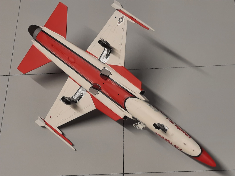 Northrop F-20 Tigershark " Demonstrator ", Hasegawa 1:72 von Oliver Zwiener