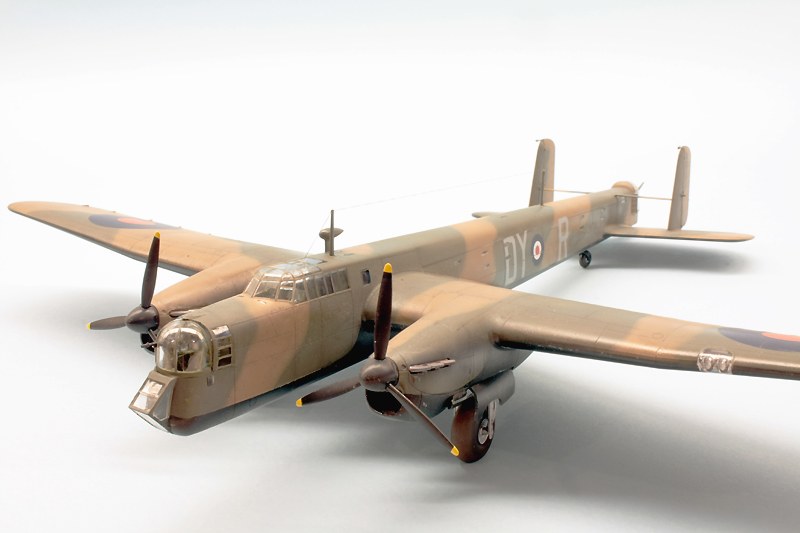 Armstrong Whitworth Whitley Mk.V, Airfix 1:72 von Roland Sachsenhofer