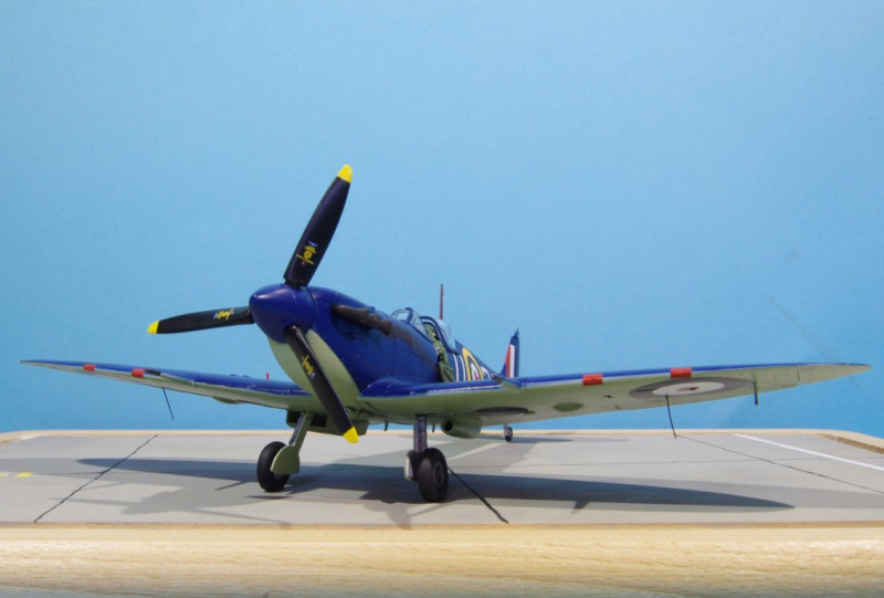 Spitfire Mk.Vb BM597 (G-MKVB), Airfix 1:48 von Christian Vidal
