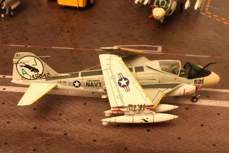 Grumman A-6E, KA-6D Intruder und EA-6B Prowler, Dragon 1:144 von ...