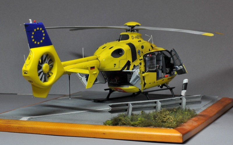 Eurocopter EC-135 P2, Revell 1:32 von Jan Terstappen