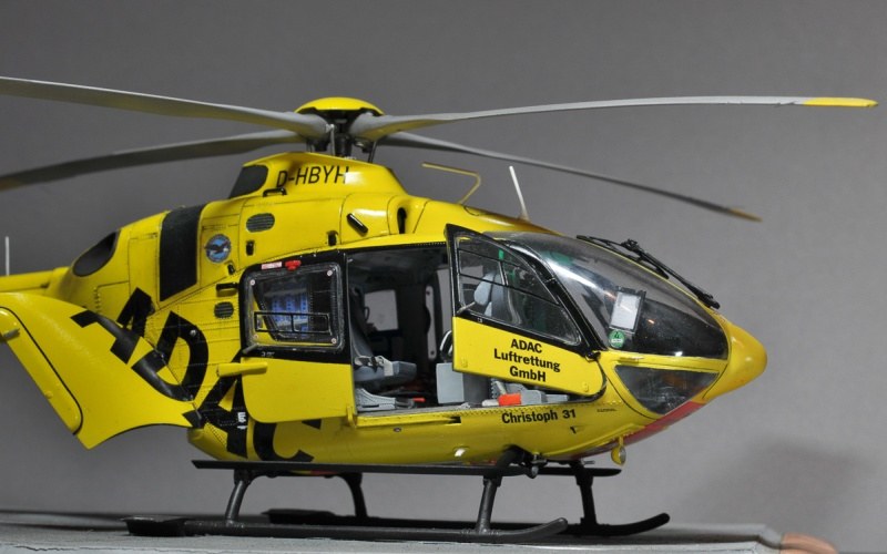 Eurocopter EC-135 P2, Revell 1:32 von Jan Terstappen
