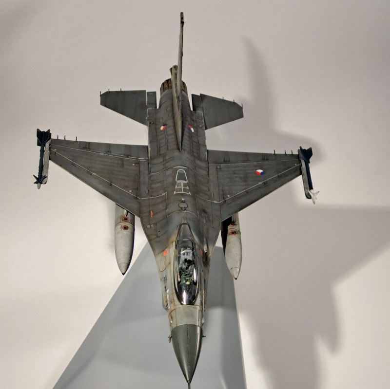 General Dynamics F-16A Fighting Falcon, Kinetic 1:48 von Marcel Groot