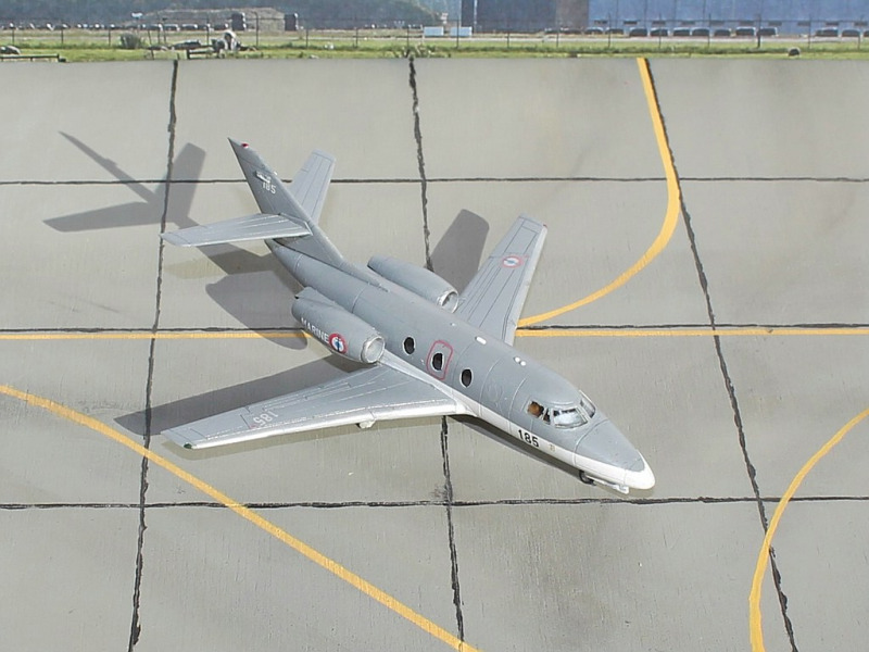 Dassault Falcon 10MER, Mikro Mir 1:144 von Björn Leichsenring