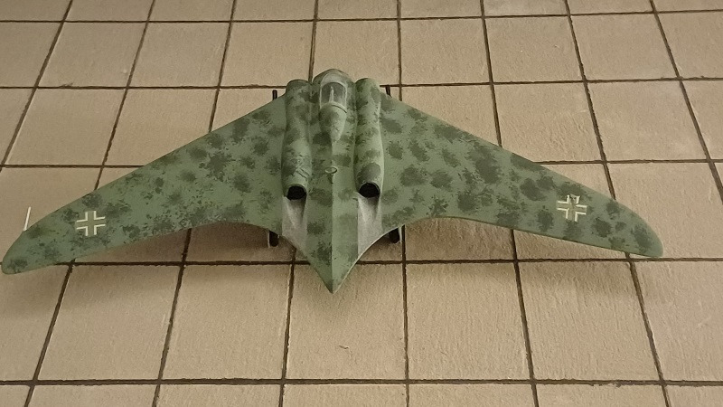 Horten H IX/ Gotha Go 229 V-7 und A-1, PM Modell 1:72 von Peter Lindner