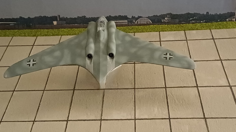 Horten H IX/ Gotha Go 229 V-7 und A-1, PM Modell 1:72 von Peter Lindner