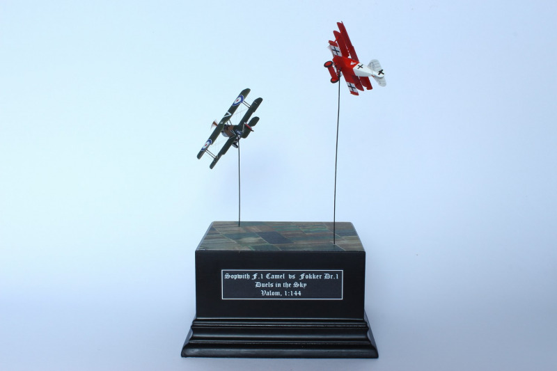 Fokker Dr.I vs Sopwith F.1 Camel, Valom 1:144 von Matthias Pohl