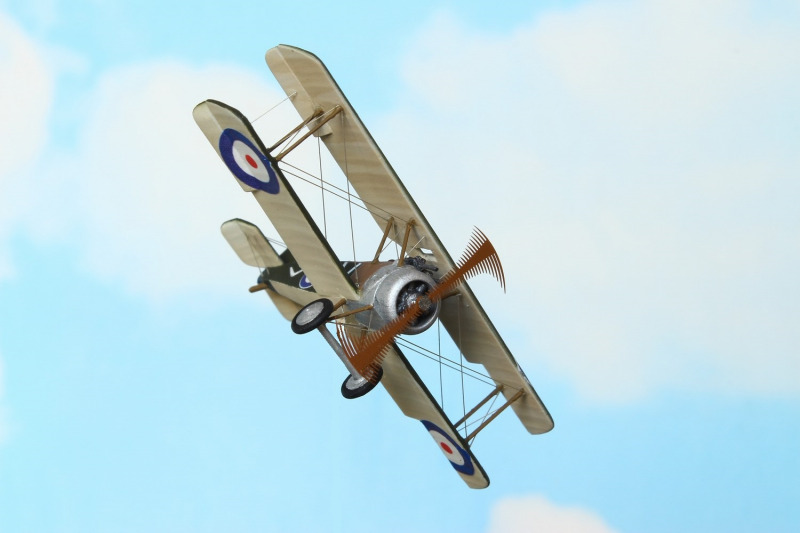 Fokker Dr.I vs Sopwith F.1 Camel, Valom 1:144 von Matthias Pohl