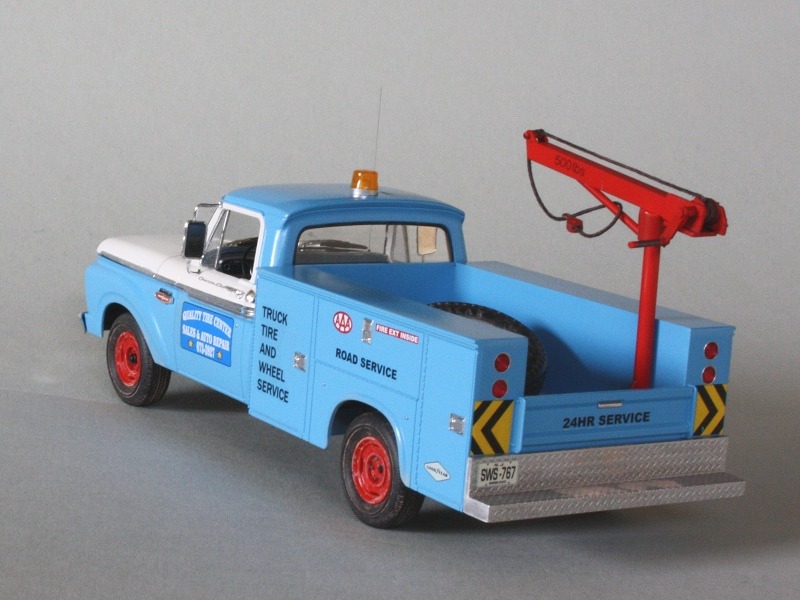 1965 Ford F-100 Service Truck, Moebius Models 1:25 von Jens Lohse