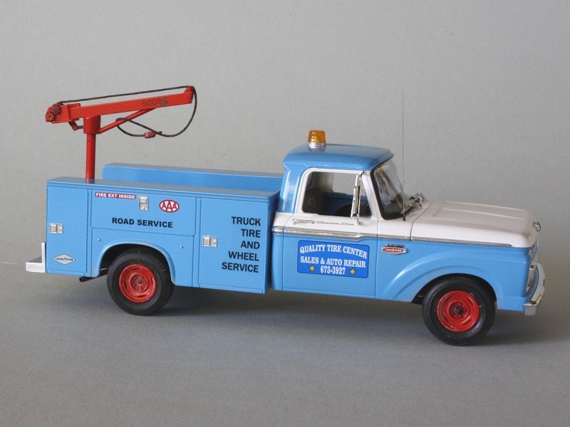 1965 Ford F-100 Service Truck, Moebius Models 1:25 von Jens Lohse