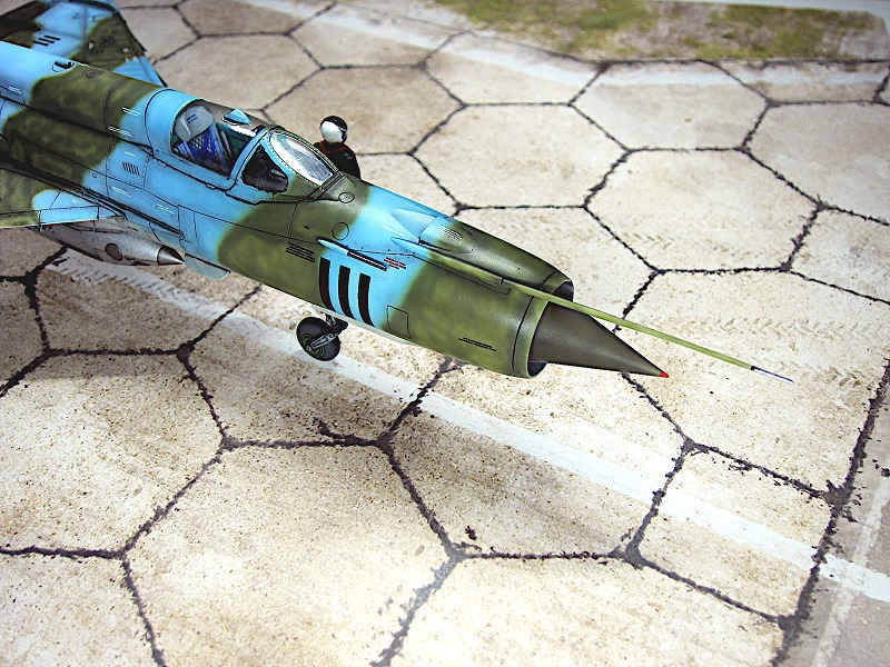 MiG-21R Fishbed-H Cuban Revolutionary Air&Air Defense Force, Eduard 1: ...