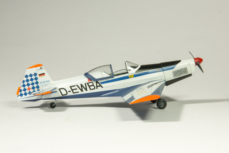 Zlín Z-526AFS Akrobat, Eduard Bausätze 1:48 von Max Hauswald