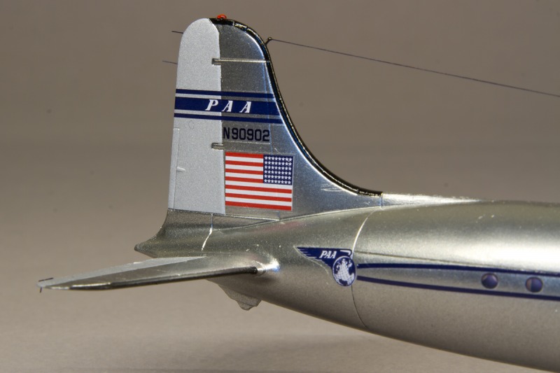 Douglas DC-4, Minicraft Model Kits 1:144 von Marco Coldewey