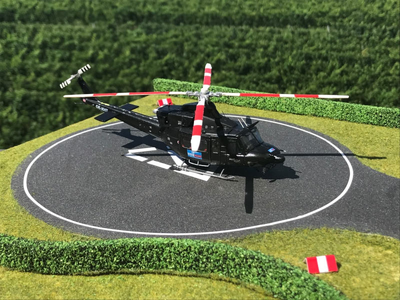 Bell 412, Revell 1:72 von Christian Jilg