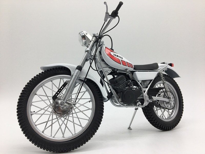 Yamaha TY 125, Heller 1:8 von Michael Gosse