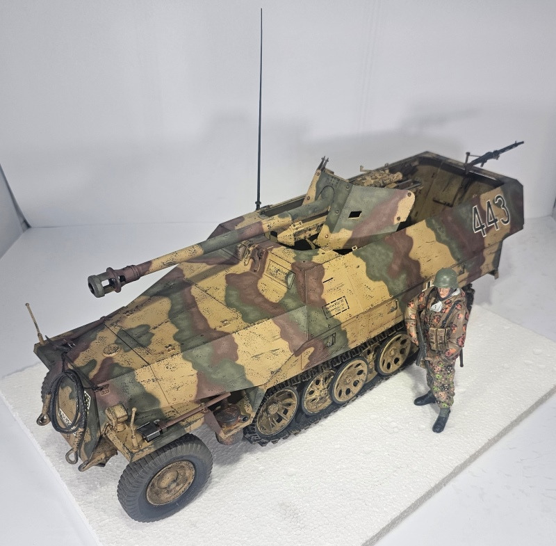 Sd.Kfz. 251/22 "Pakwagen" , Das Werk 1:16 von Michael Wittmann