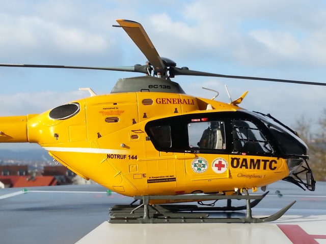 Eurocopter EC-135, Revell 1:32 von Sebastian Klos