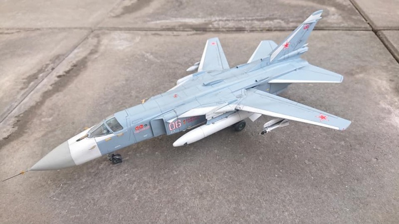 Sukhoi Su-24 MR, Zvezda 1:72 von Patrick Kirchesch