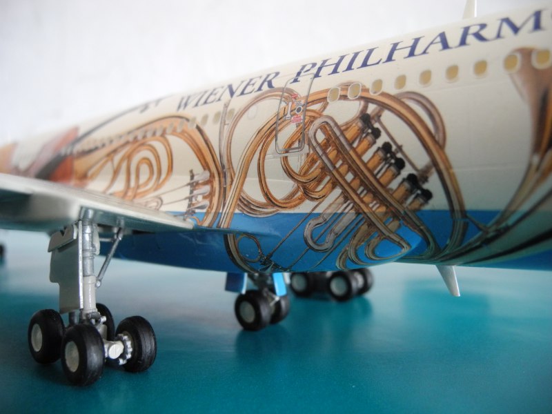 Airbus A340-313, Revell 1:144 von Johannes Wipauer