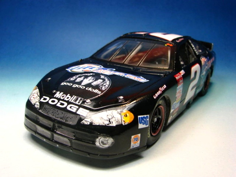 2003 Dodge Intrepid, Revell 1:24 von Bernd Oehling