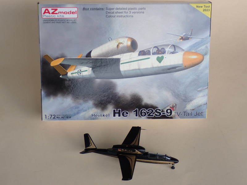 Heinkel He 162S-9, AZ model 1:72 von Thomas Brückelt