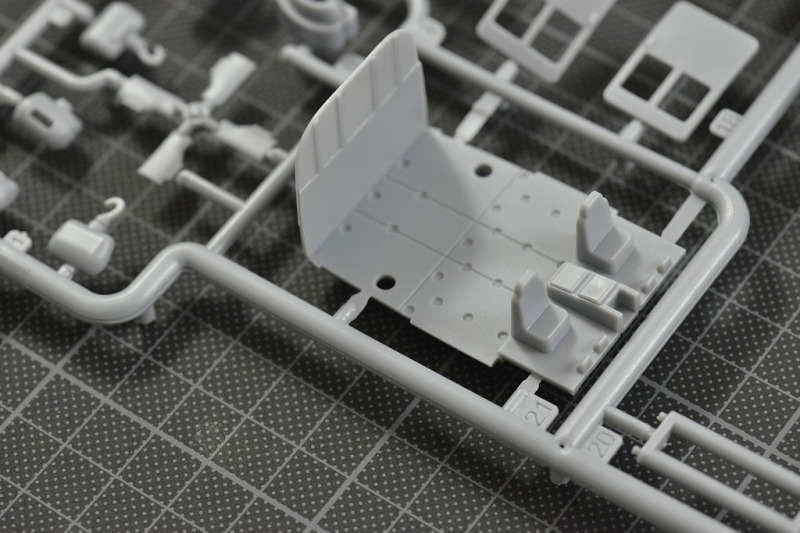 UH-60M, Freedom Model Kits Nr. 162035 - Modellversium Kit-Ecke